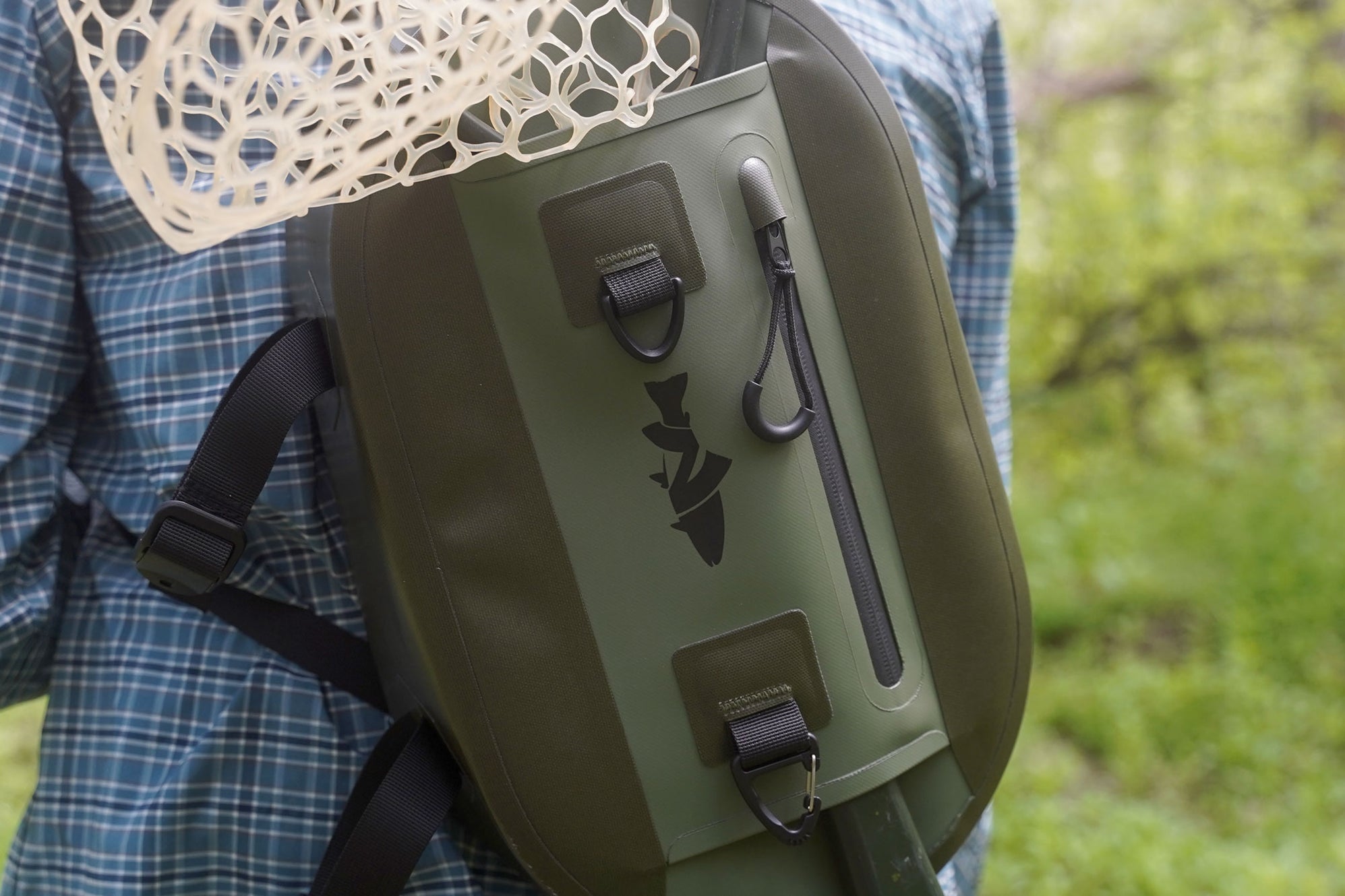 NIRVANA Waterproof Sling Pack 7.5L — Moonlit Fly Fishing